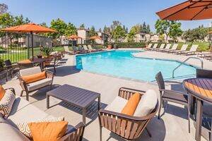 Apartment Photos & Videos | Deerfield