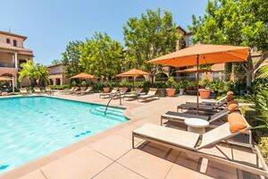 Portola Place Apartments in Irvine | Features & Amenities