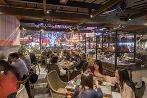 100 Spectrum Center Dr - Office Space in Irvine